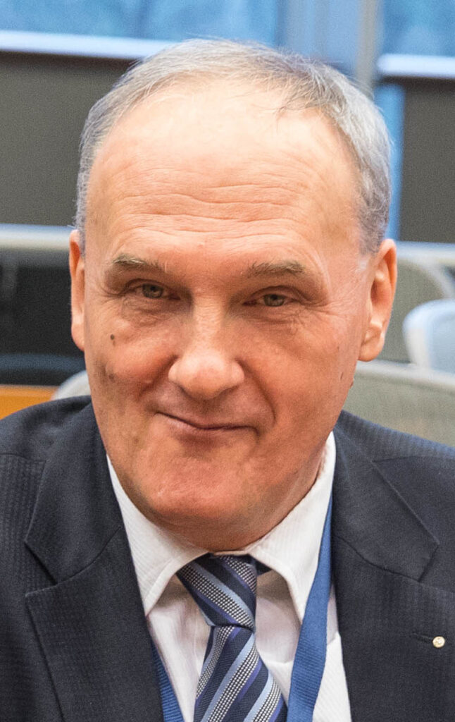 - Klub diplomatov Slovenije